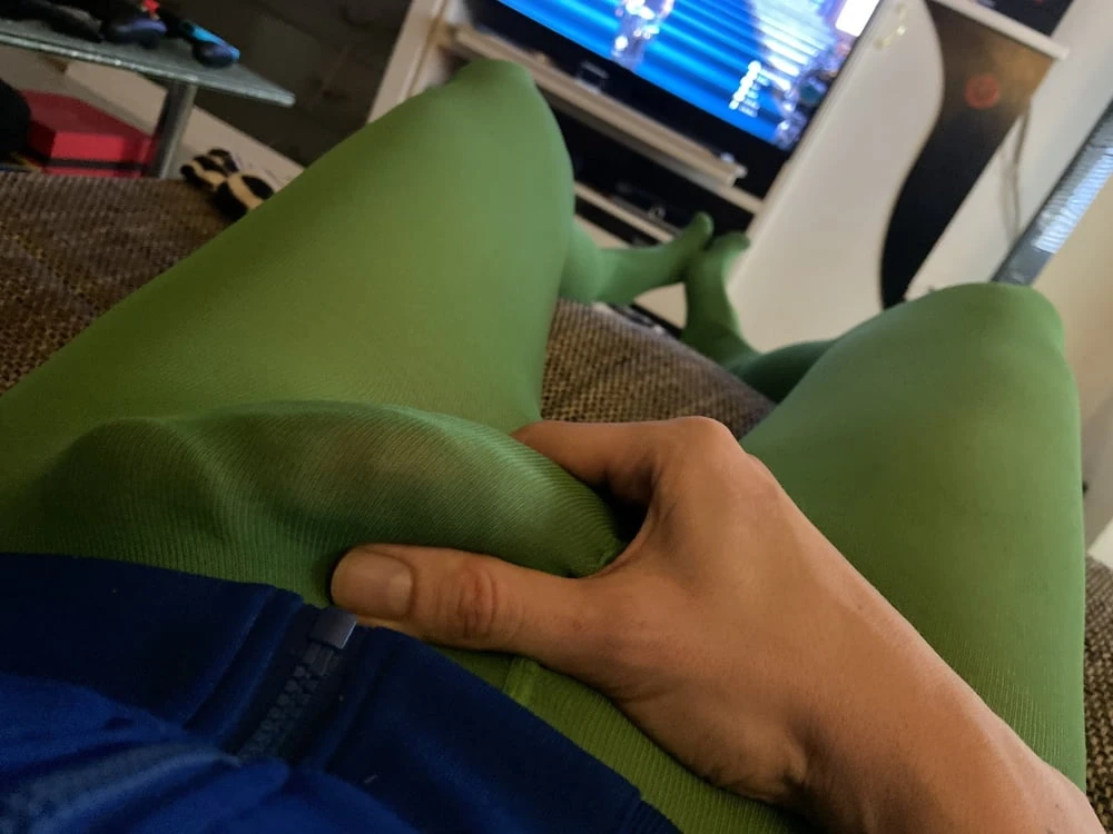 My Incredible Detailed Cockoutline And Bulge In Tights 8 Nude Pics