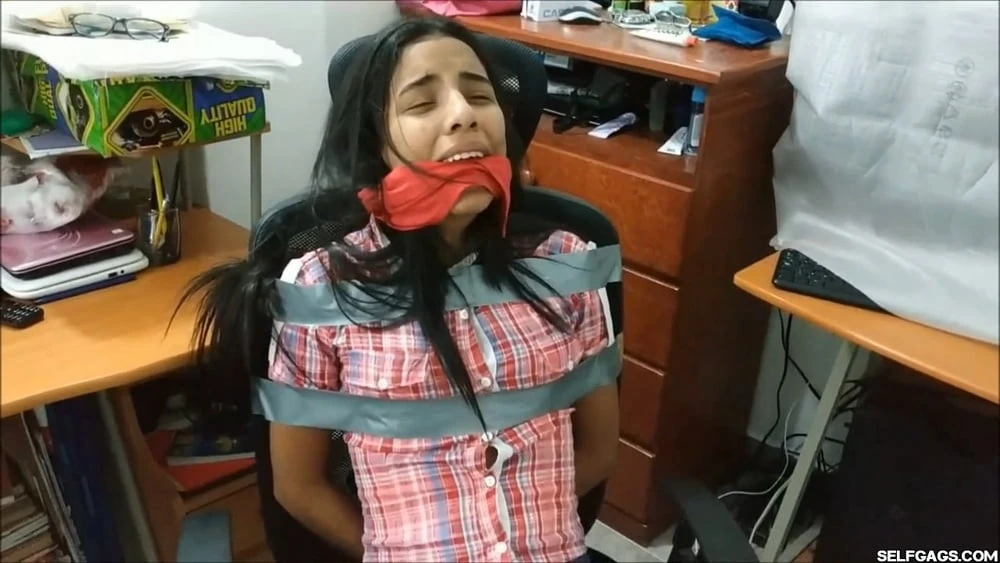 Nancy Drew Bound And Gagged By Notorious Milf Selfgags 17 Pics Xhamster