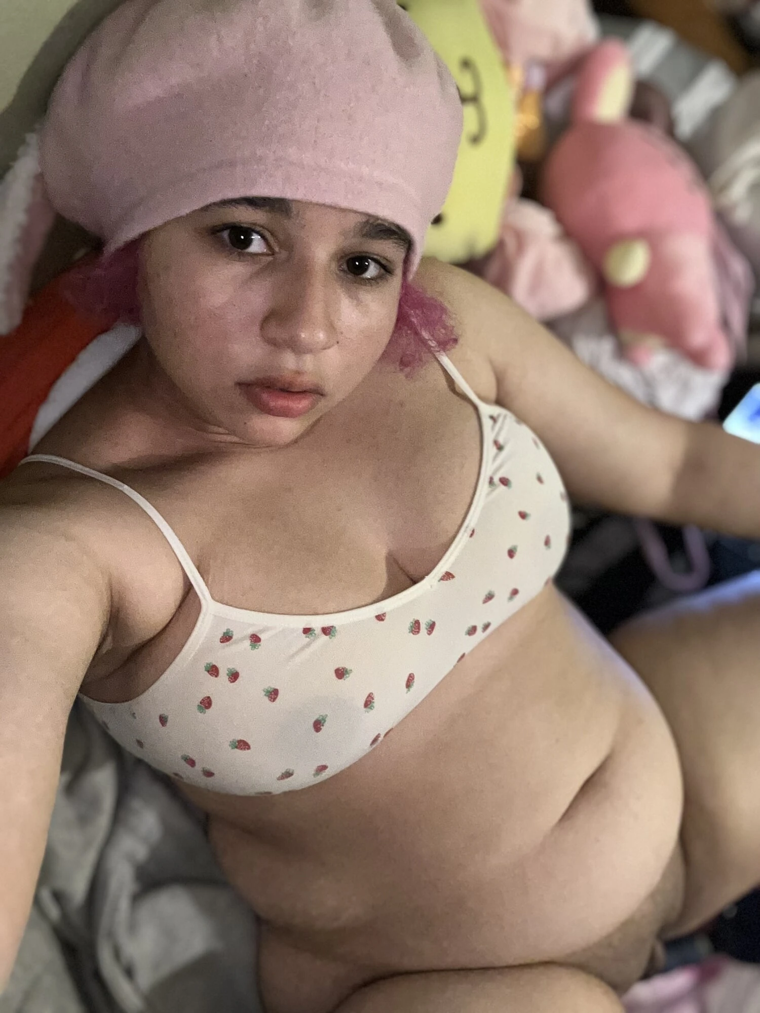 Chubby Bunny Girl Slut 24 Pics Xhamster