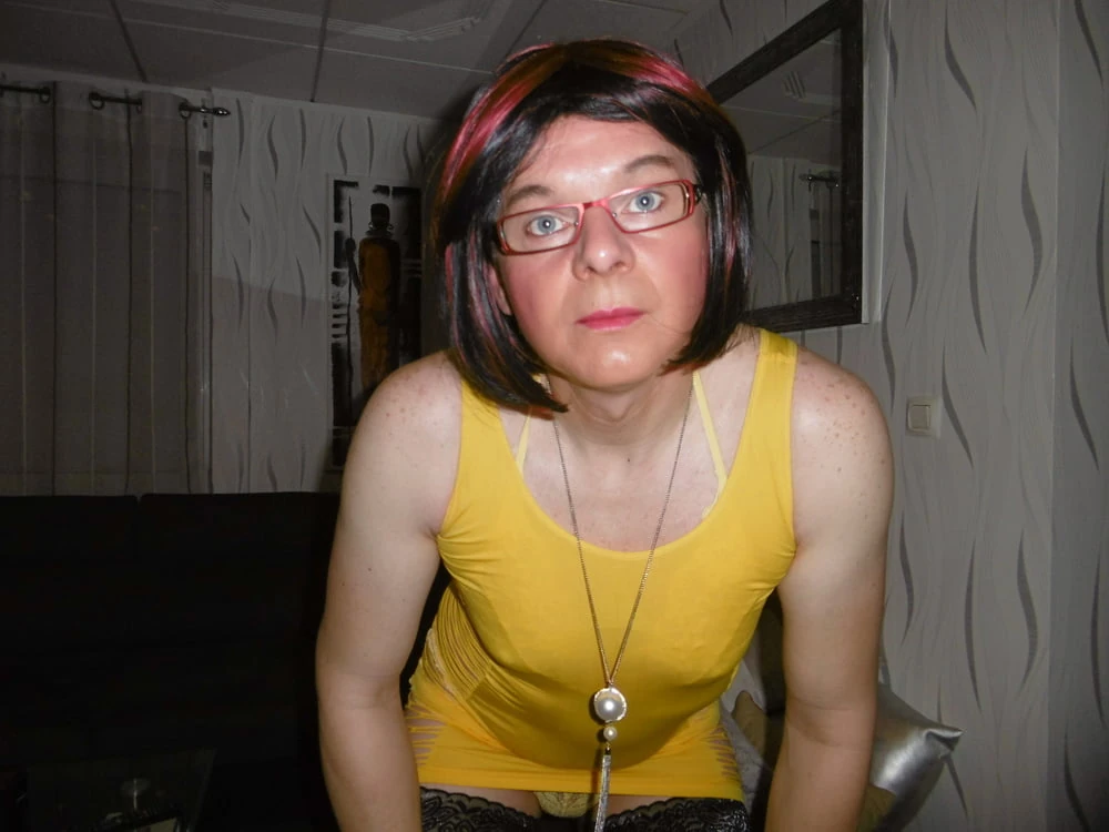Yellow Slut 35 Nude Pics Xhamster