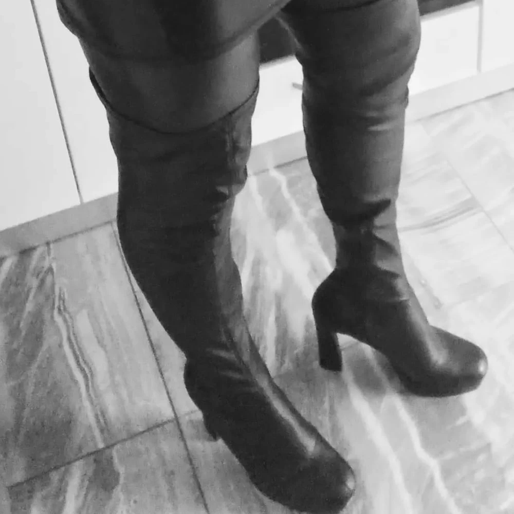 Leather Outfits 15 Pics Xhamster