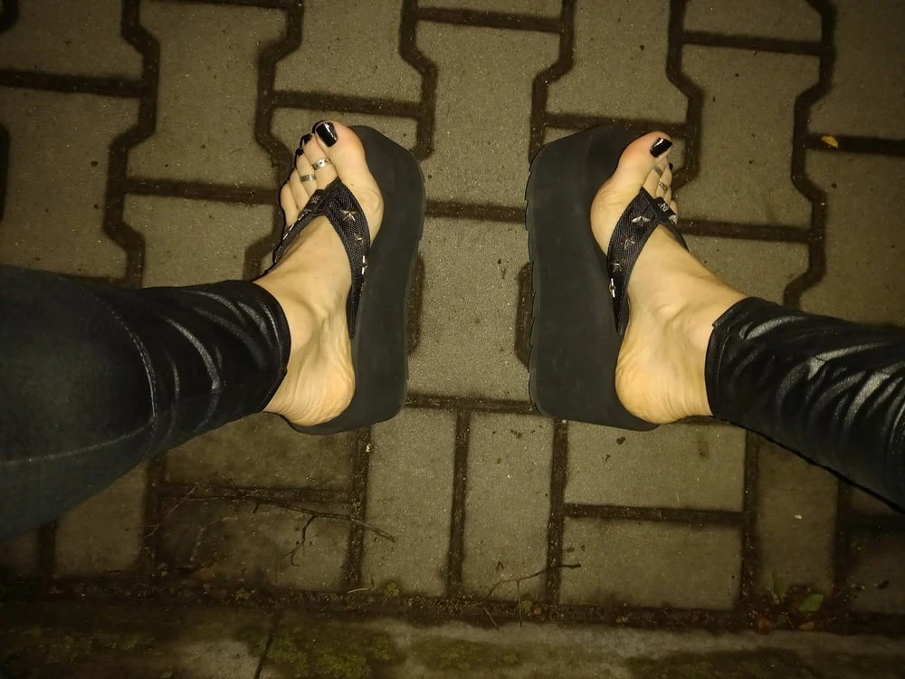 Platform Flip Flops 26 Nude Pics Xhamster 8179